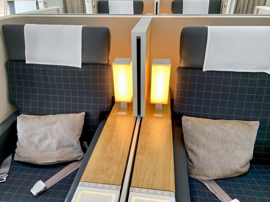 Review: Swiss First Class Airbus A340-300 Zürich - Shanghai