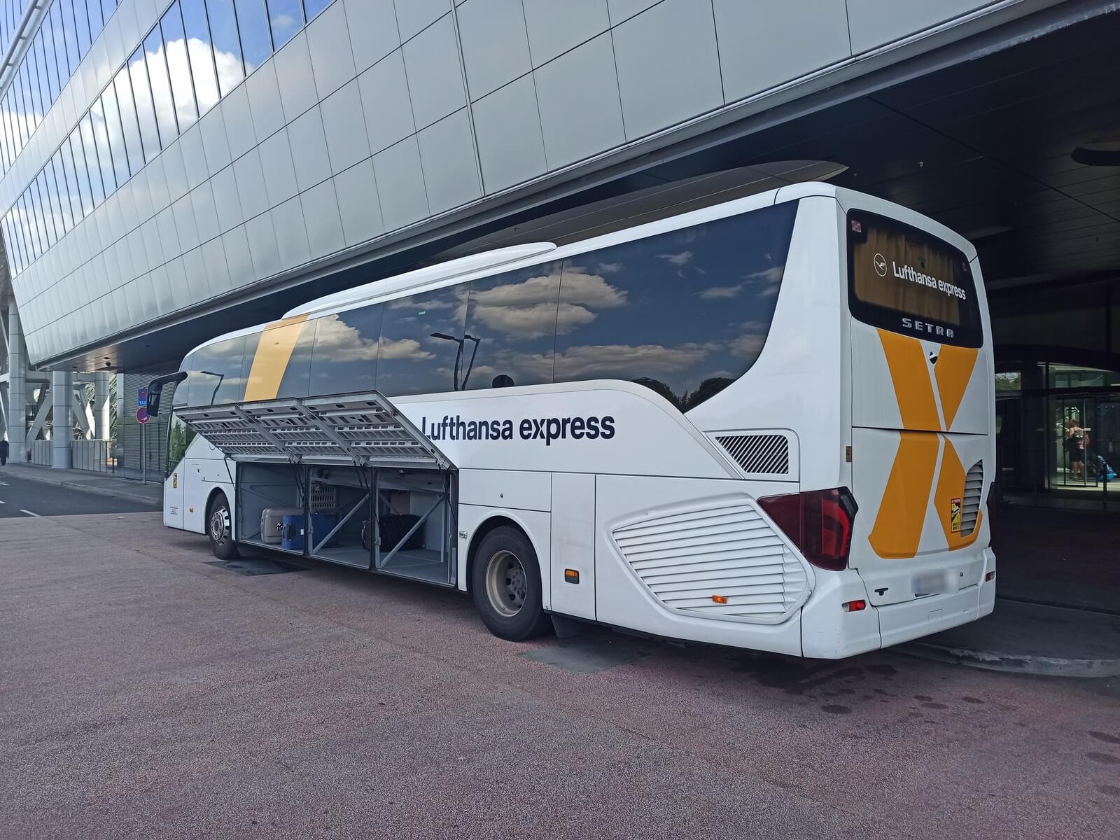 Review: Lufthansa Express Bus nach Frankfurt | meilenoptimieren