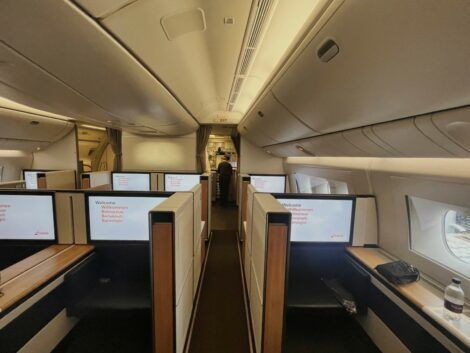 Review: Swiss First Class Boeing 777-300ER (ZRH-NRT) | meilenoptimieren