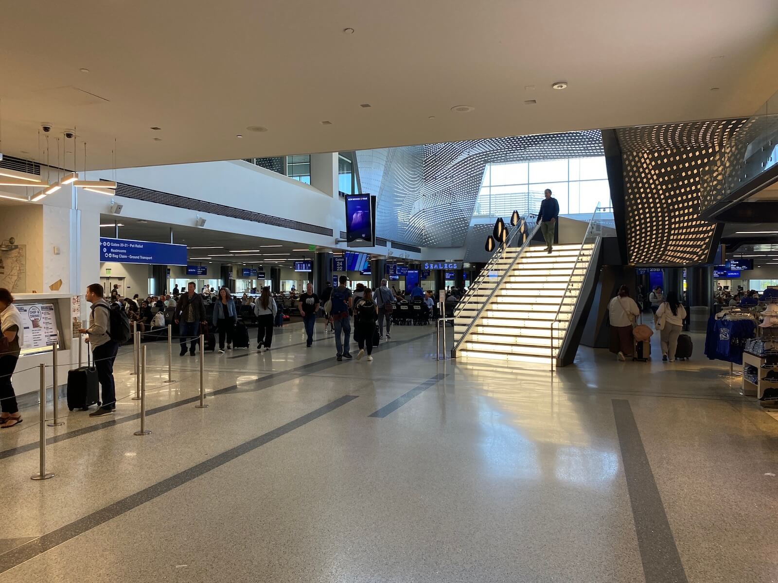 Review Delta Sky Club Los Angeles Terminal 2 | meilenoptimieren
