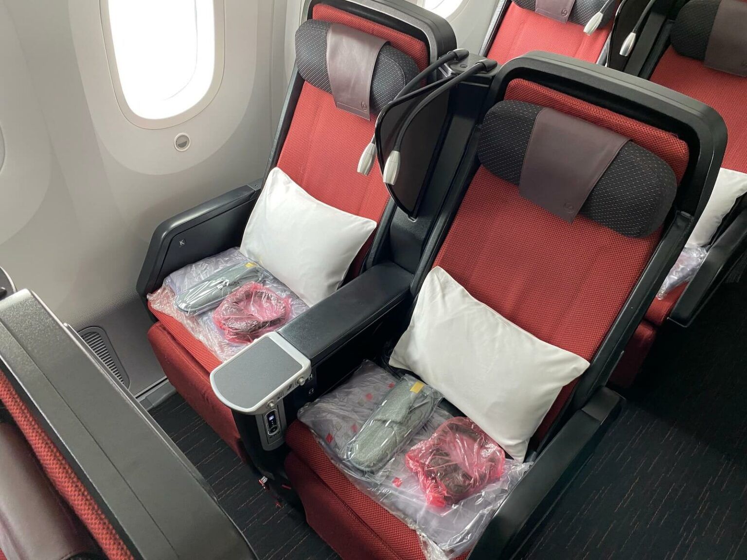 Review: Japan Airlines Premium Economy Boeing 787-9 | meilenoptimieren