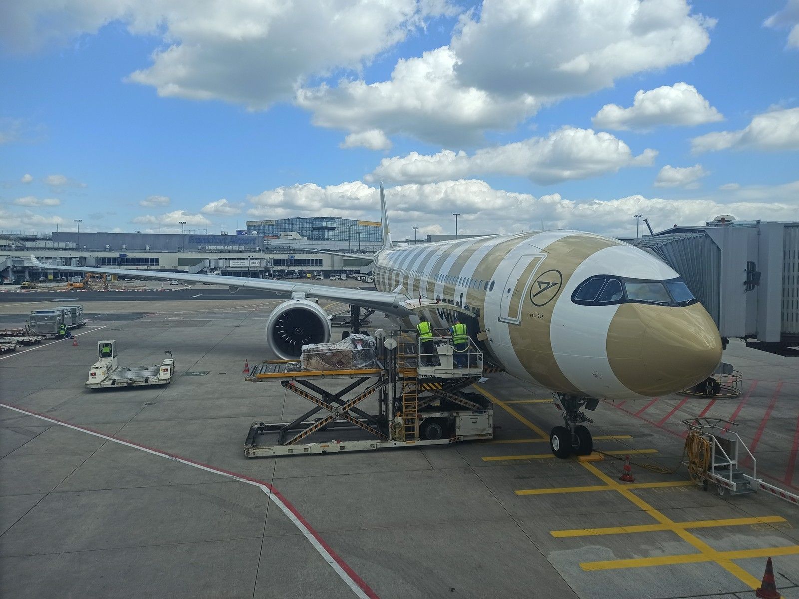 Review: Condor Business Class Airbus A330neo | meilenoptimieren