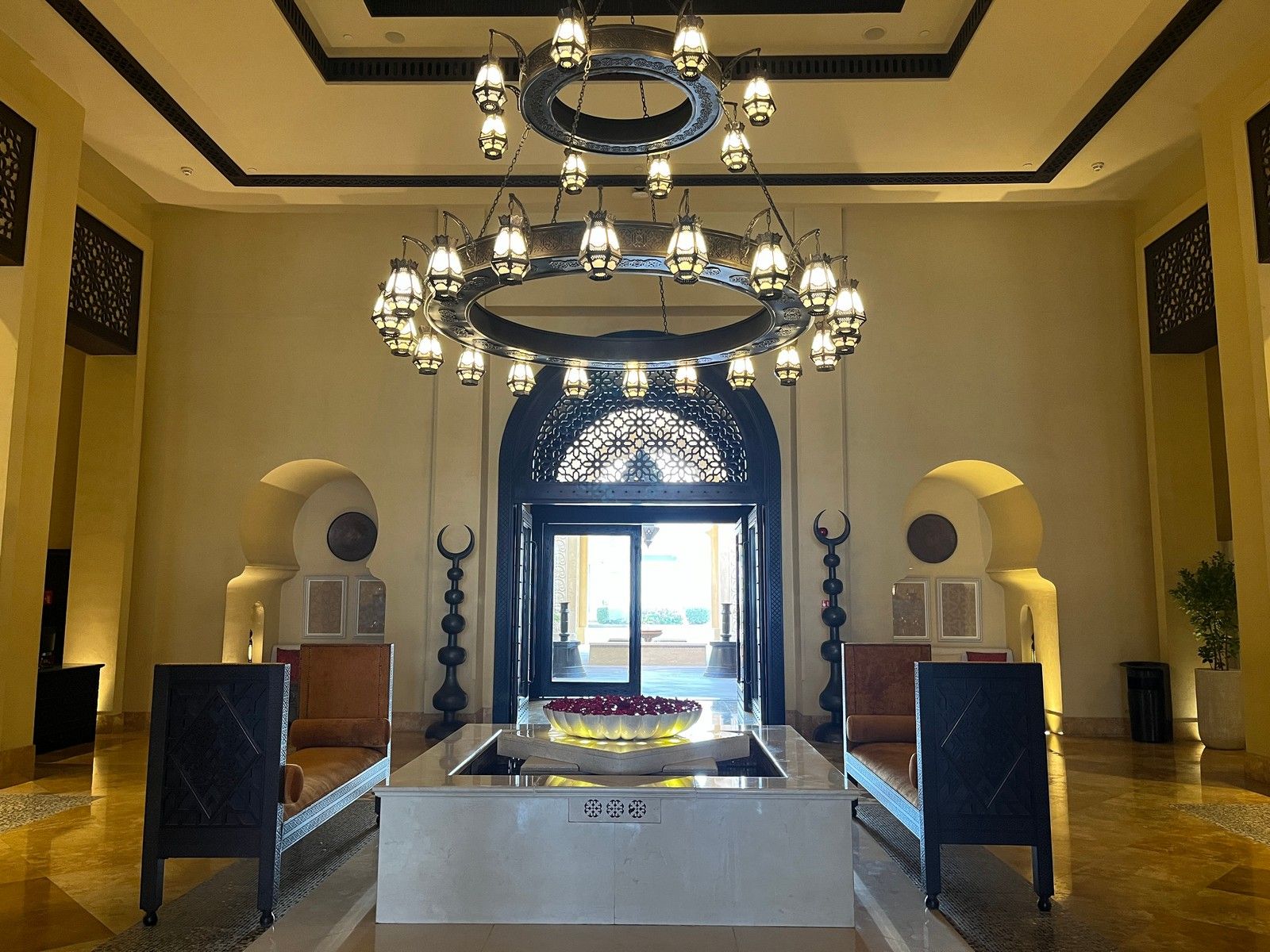 Review: Qasr Al Sarab Desert Resort | meilenoptimieren