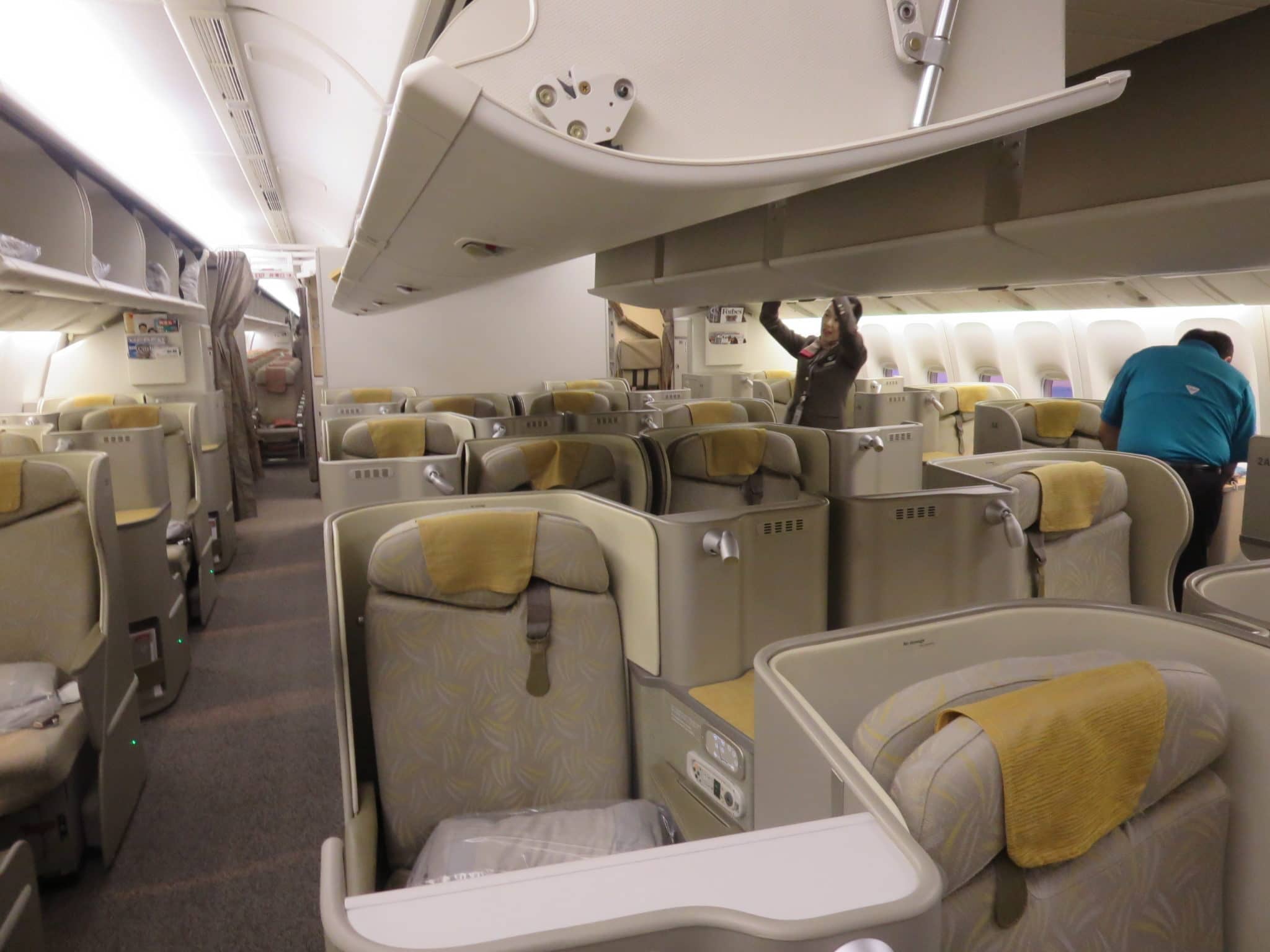 Review: Asiana Business Class Boeing 777-200LR | meilenoptimieren.com